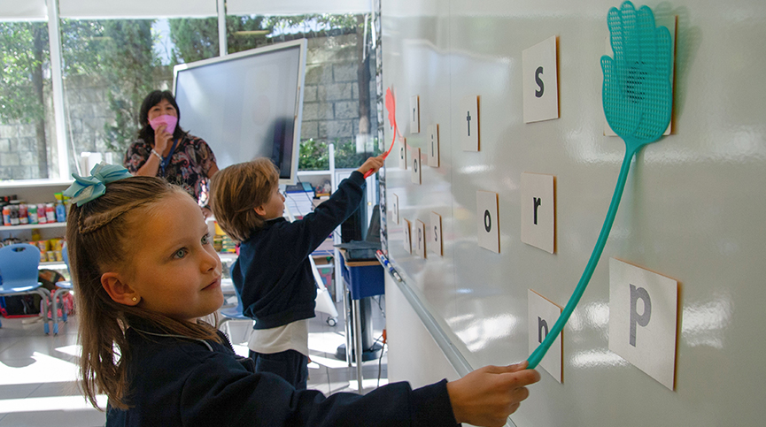 Early Years School | Our Children Learn in English 80% of the Day.